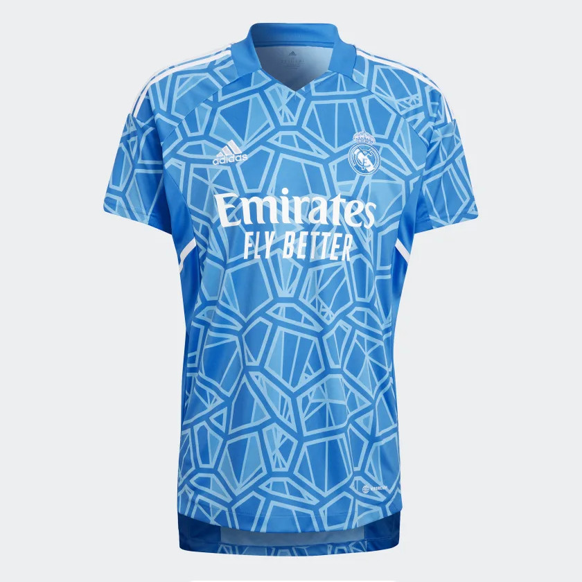 Real Madrid keeper shirt 2022-2023 - Voetbalshirts.com