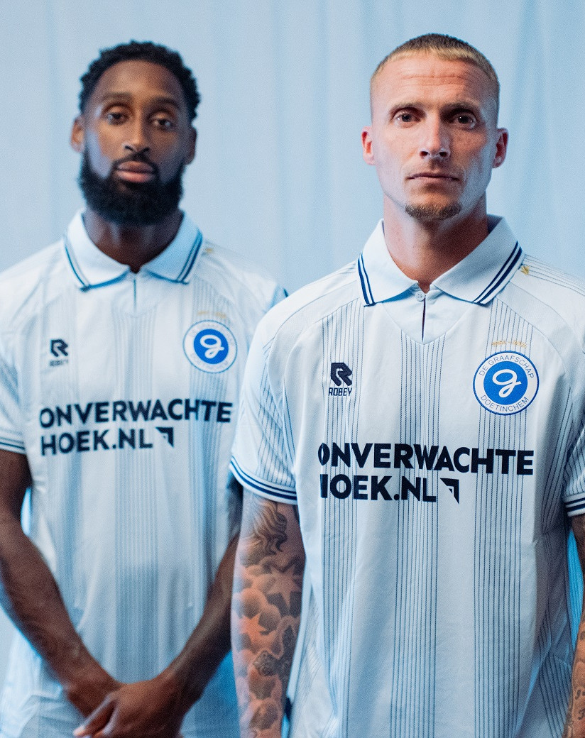De Graafschap voetbalshirts 2023-2024 - Voetbalshirts.com